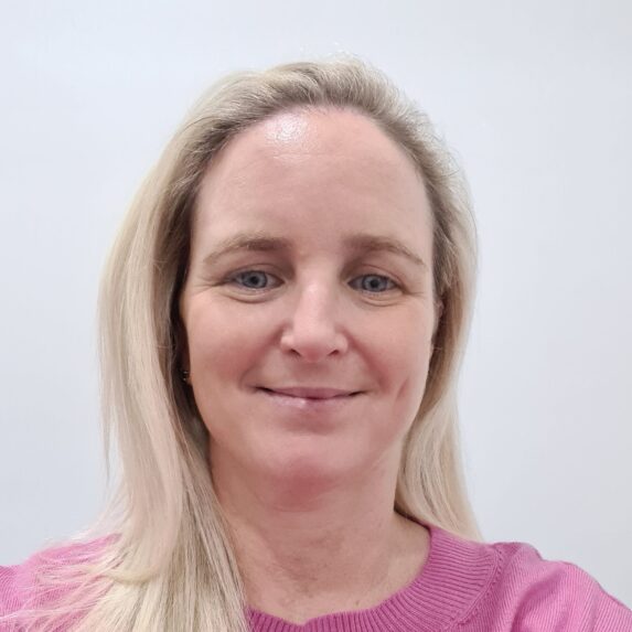 Dr Isabelle Smith | Ochre Health